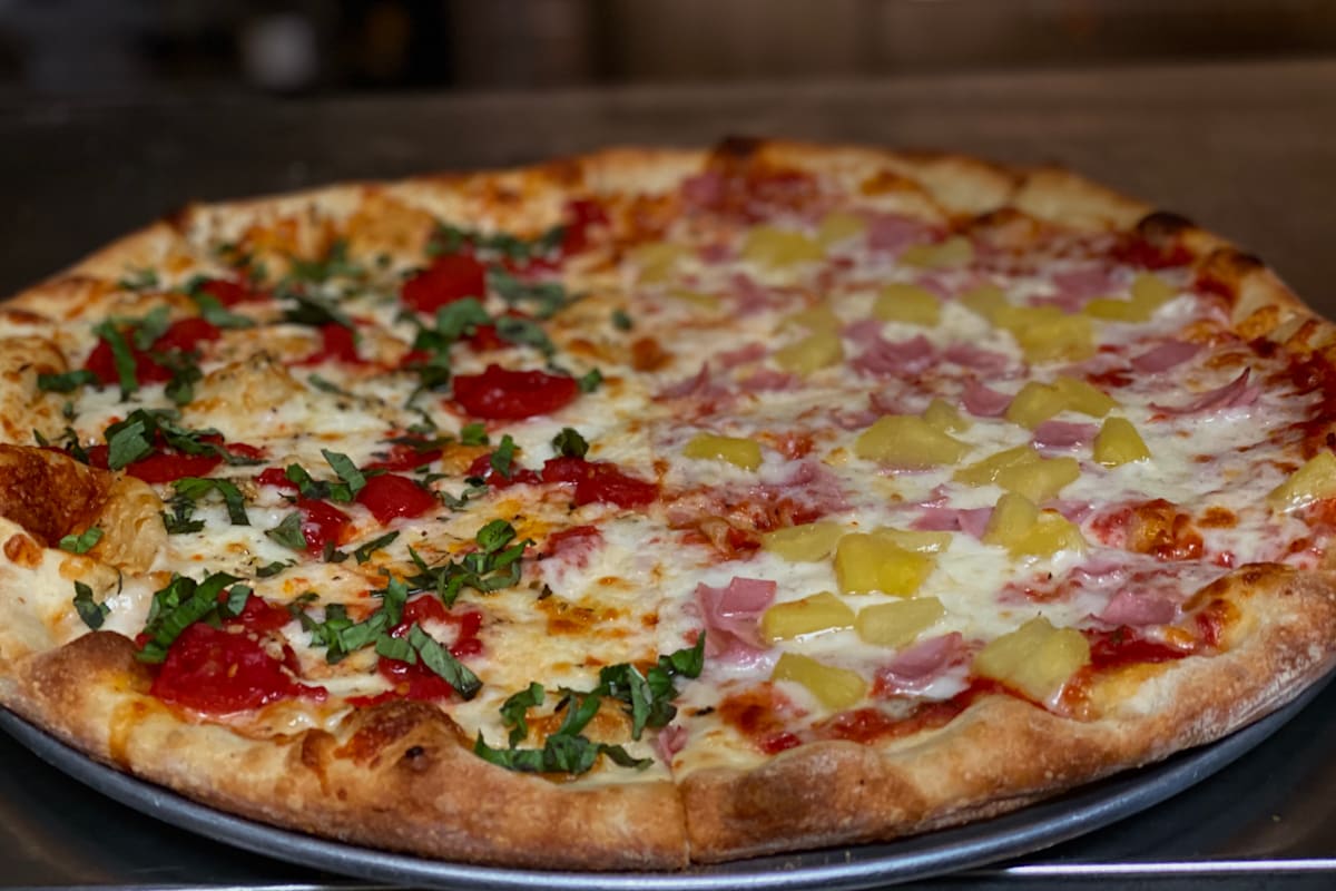 Peppino's Pizza - Gainesville, FL Restaurant | Menu + Delivery | Seamless