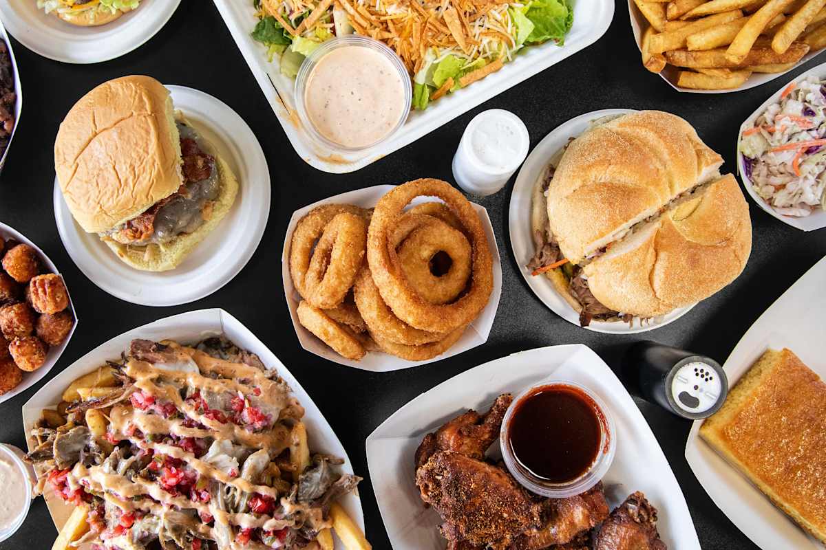 The Wright Way Burgers & BBQ Store Front - Hamden, CT Restaurant | Menu ...