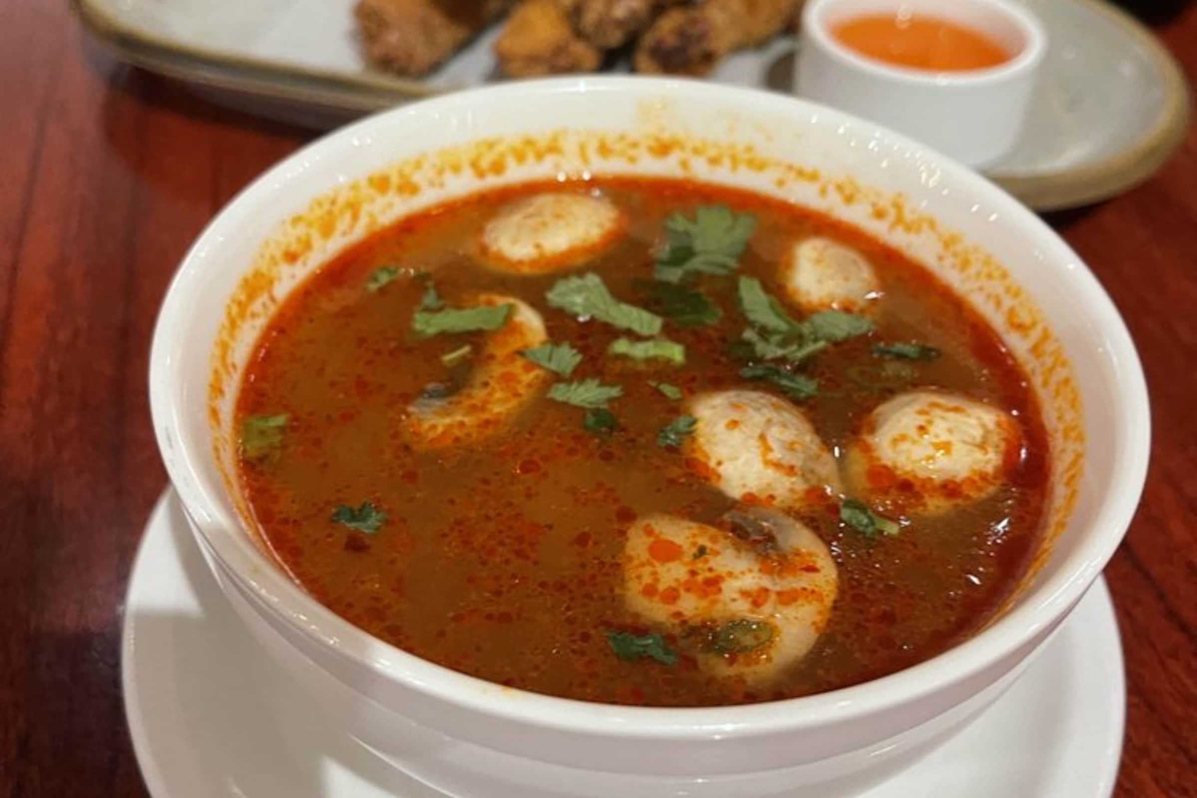 Hoshi and Sushi Thai Cuisine Delivery Menu | Order Online | 1935 ...