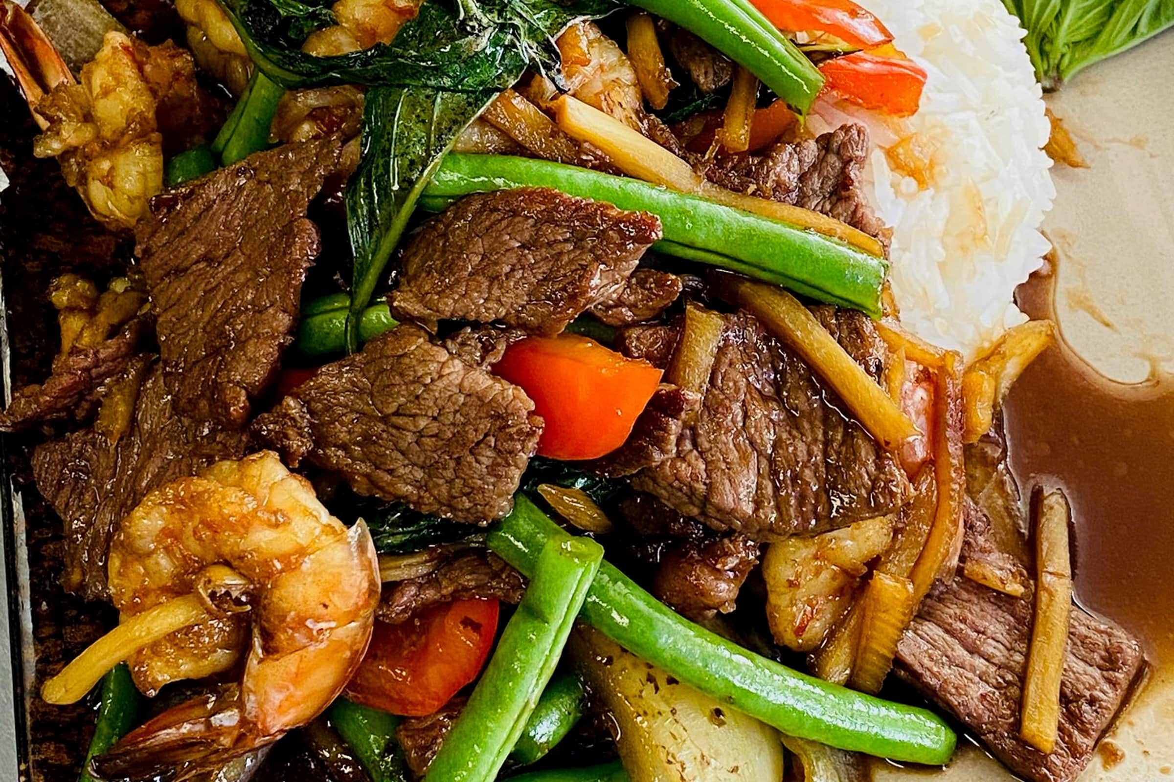 Dragon Wagon Delivery Menu | Order Online | 444 SE Oak Ave Roseburg ...