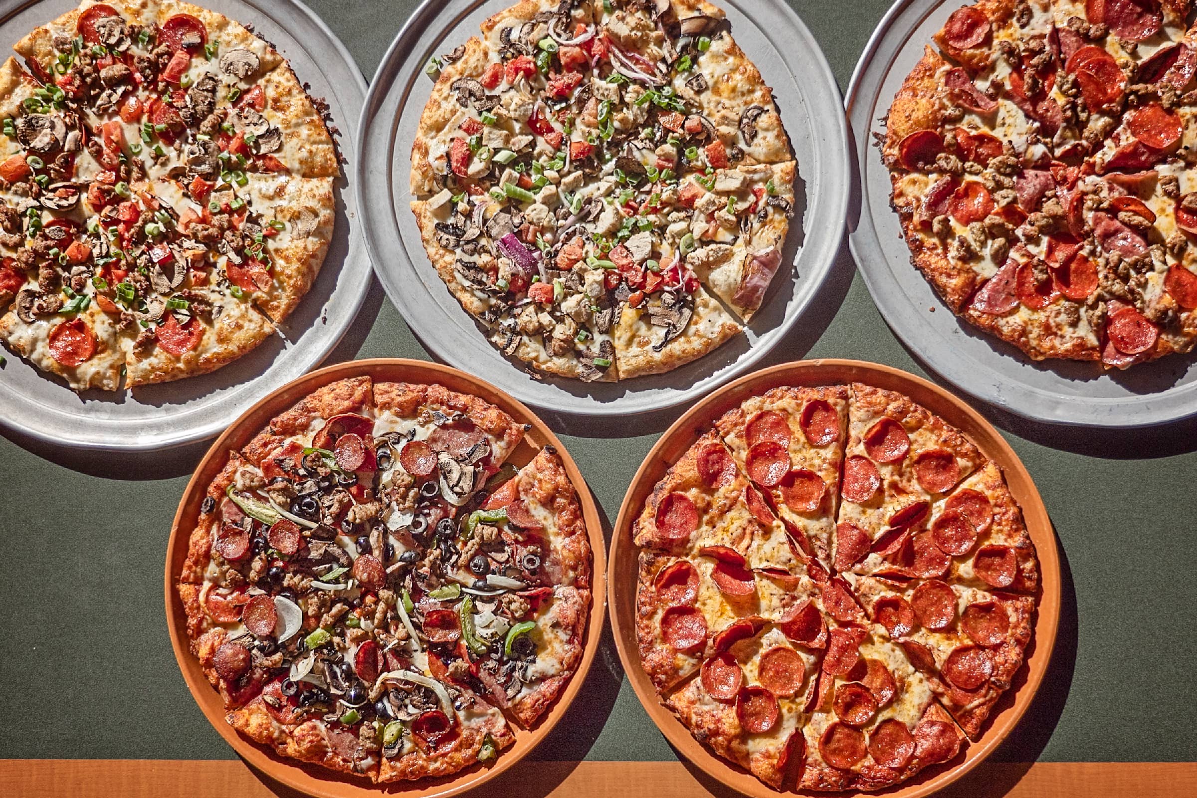 Round Table Pizza Delivery Menu | Order Online | 20 Chestnut Ave South ...