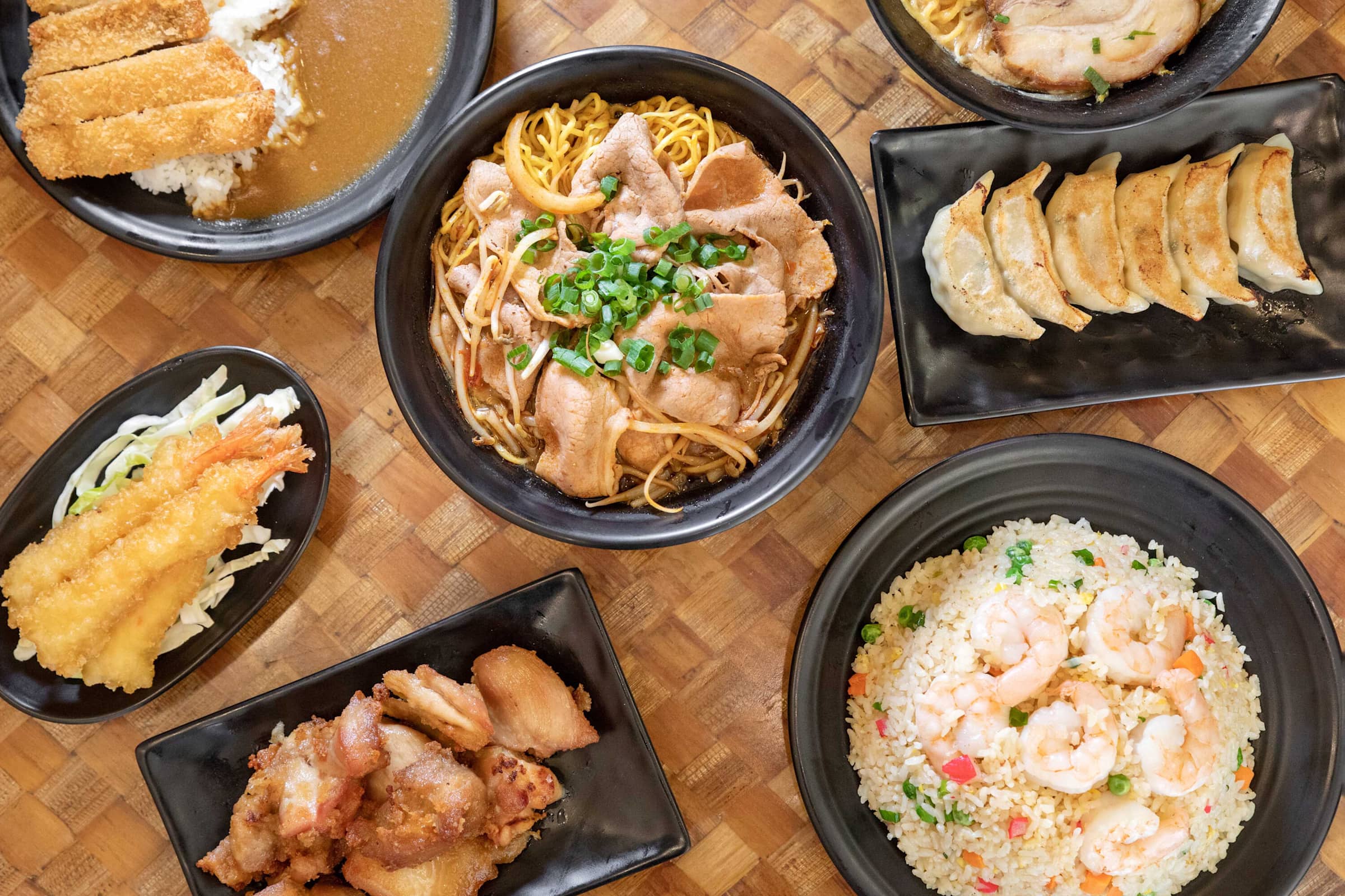 Sumo Ramen & Curry Delivery Menu | Order Online | 2919 Kapiolani Blvd ...