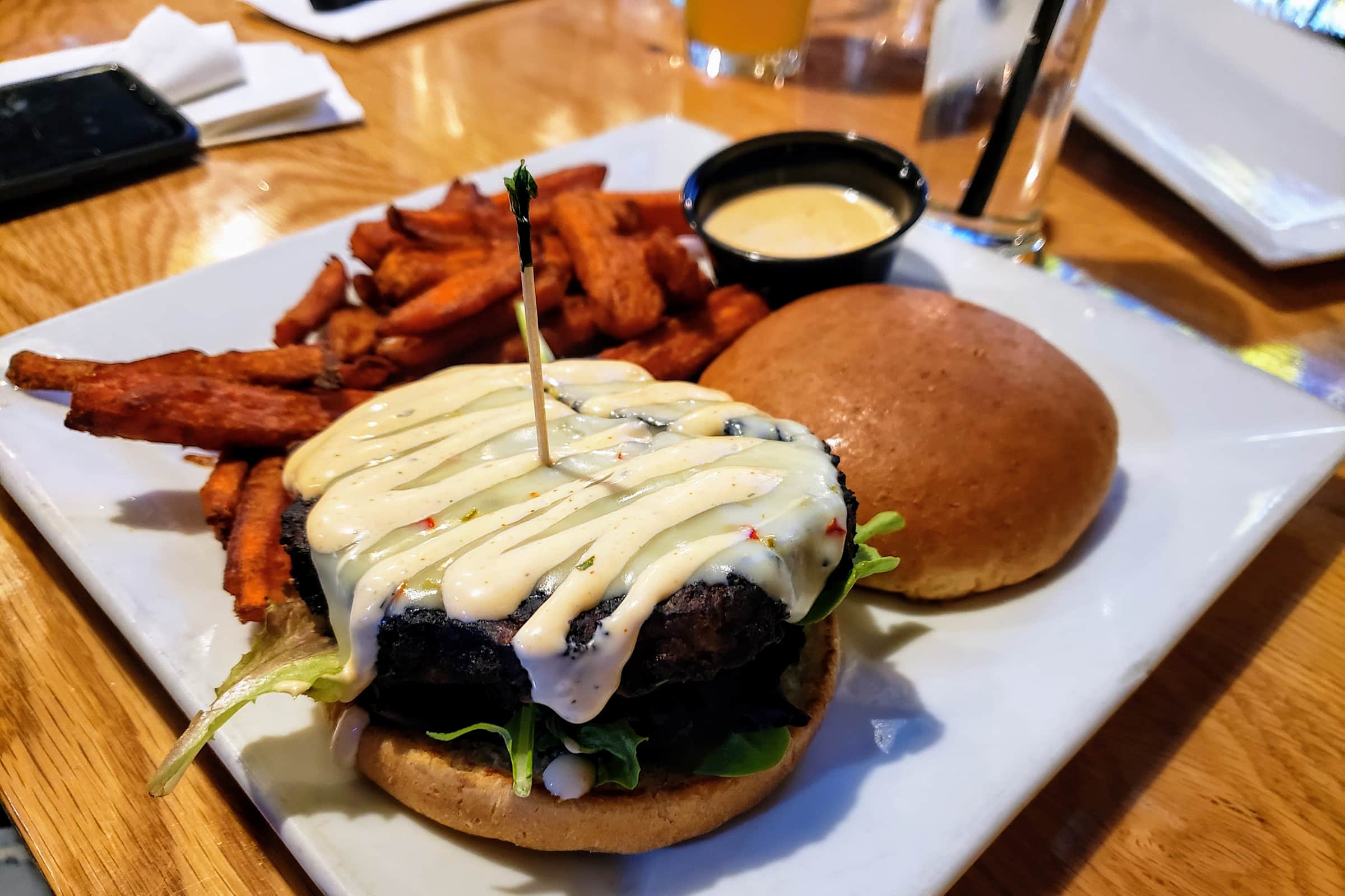 Fraser's Pub Delivery Menu | Order Online | 2045 Packard St Ann Arbor ...
