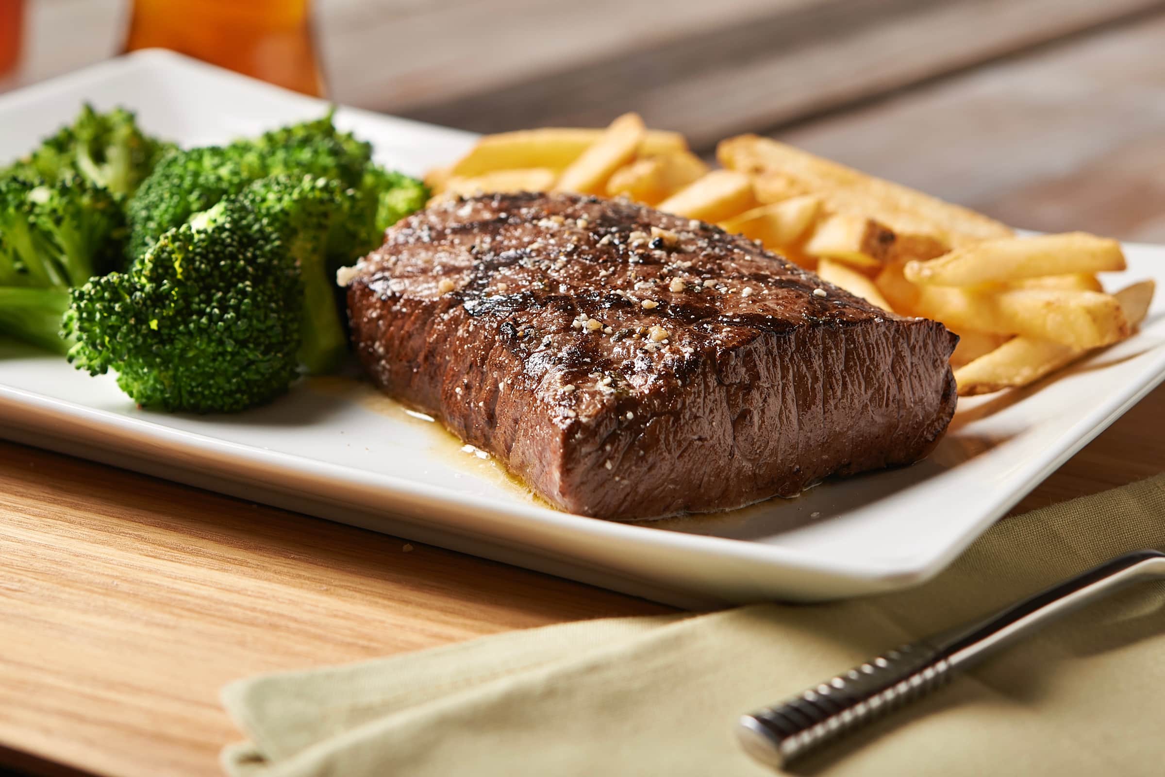 Hurricane Grill and Wings Delivery Menu | Order Online | 7100 Fairway ...