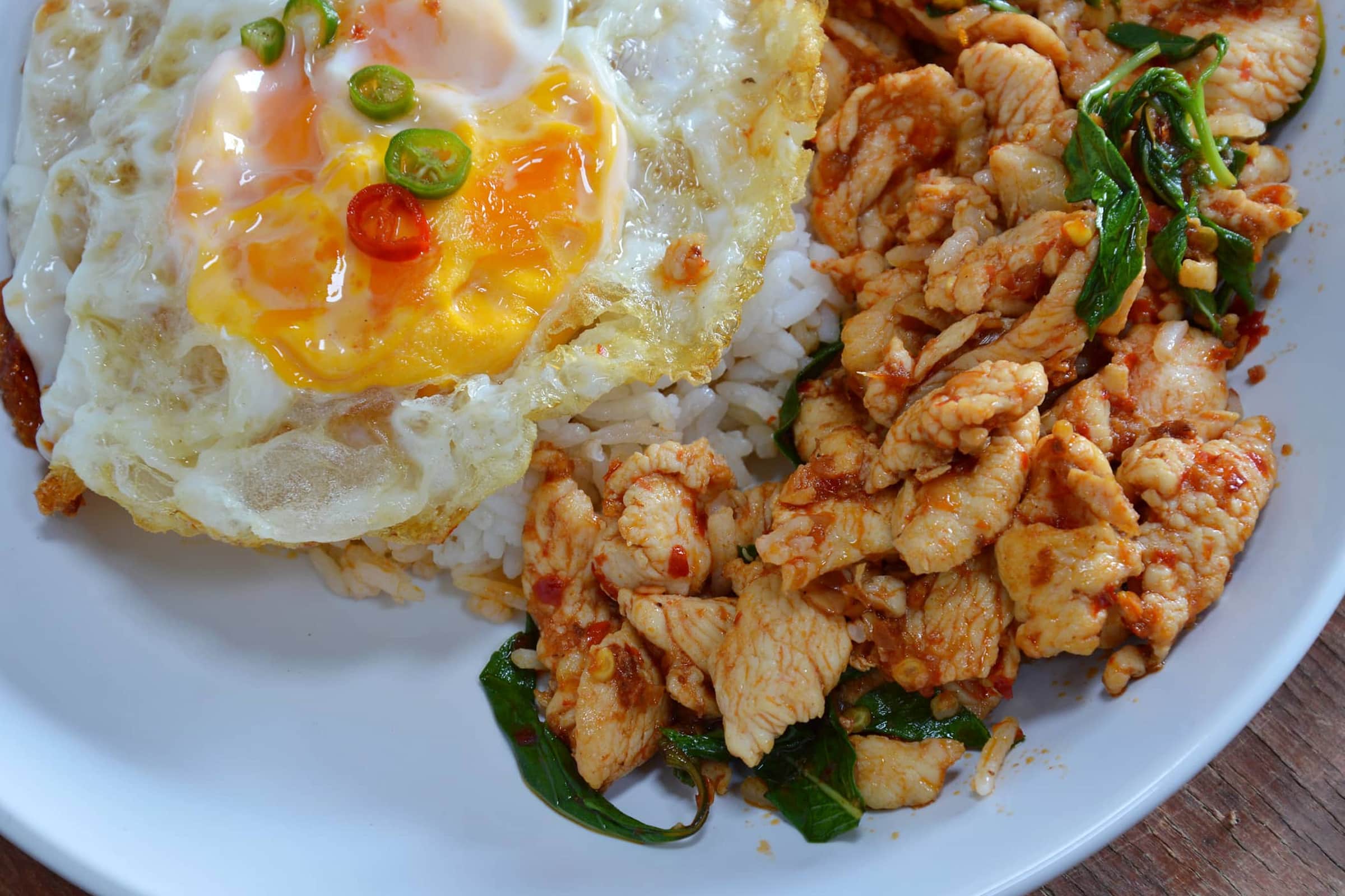 Siam Chan Thai Restaurant Delivery Menu | Order Online | 1611 Colby Ave ...