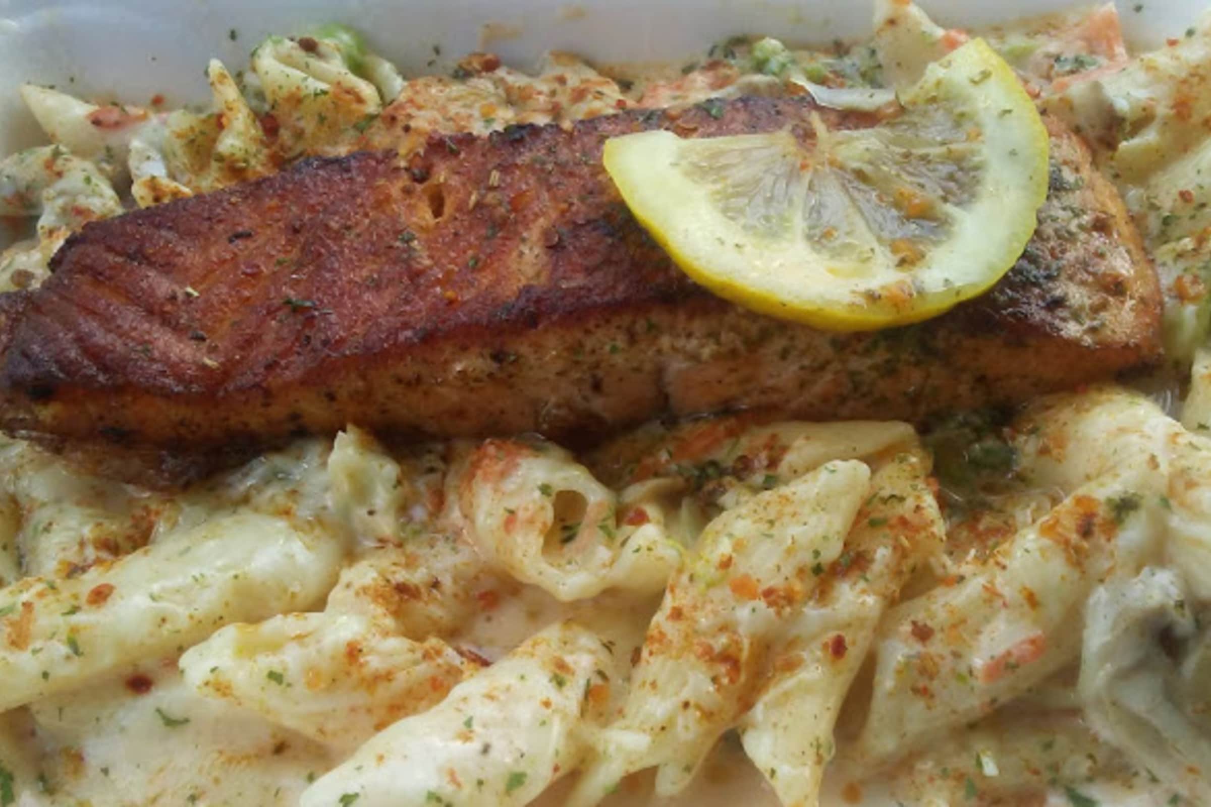 Fresh Treats Gourmet Bistro - Decatur, GA Restaurant | Menu + Delivery ...