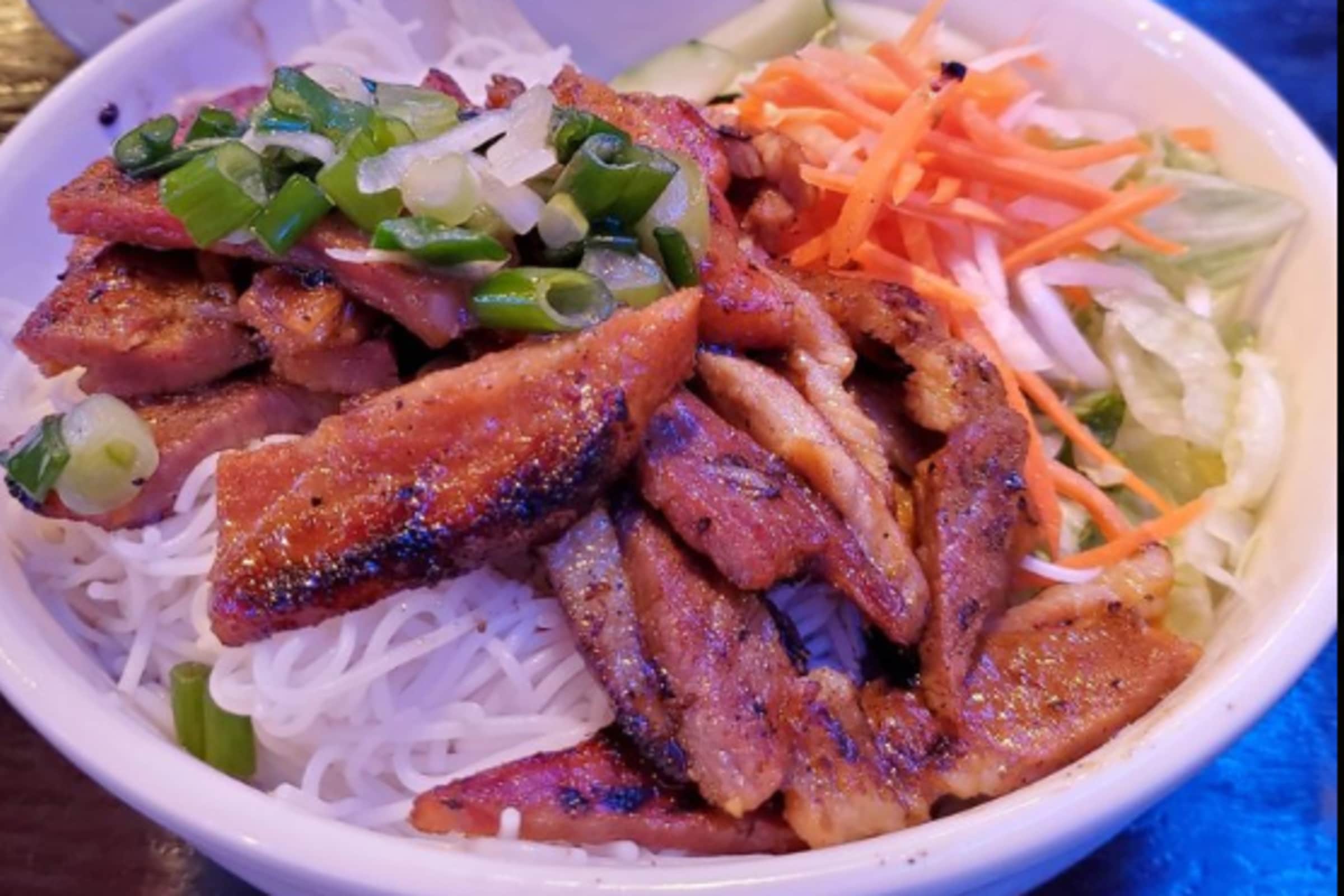 Pho Bac Hoa Viet Delivery Menu | Order Online | 3110 Bradshaw Rd ...