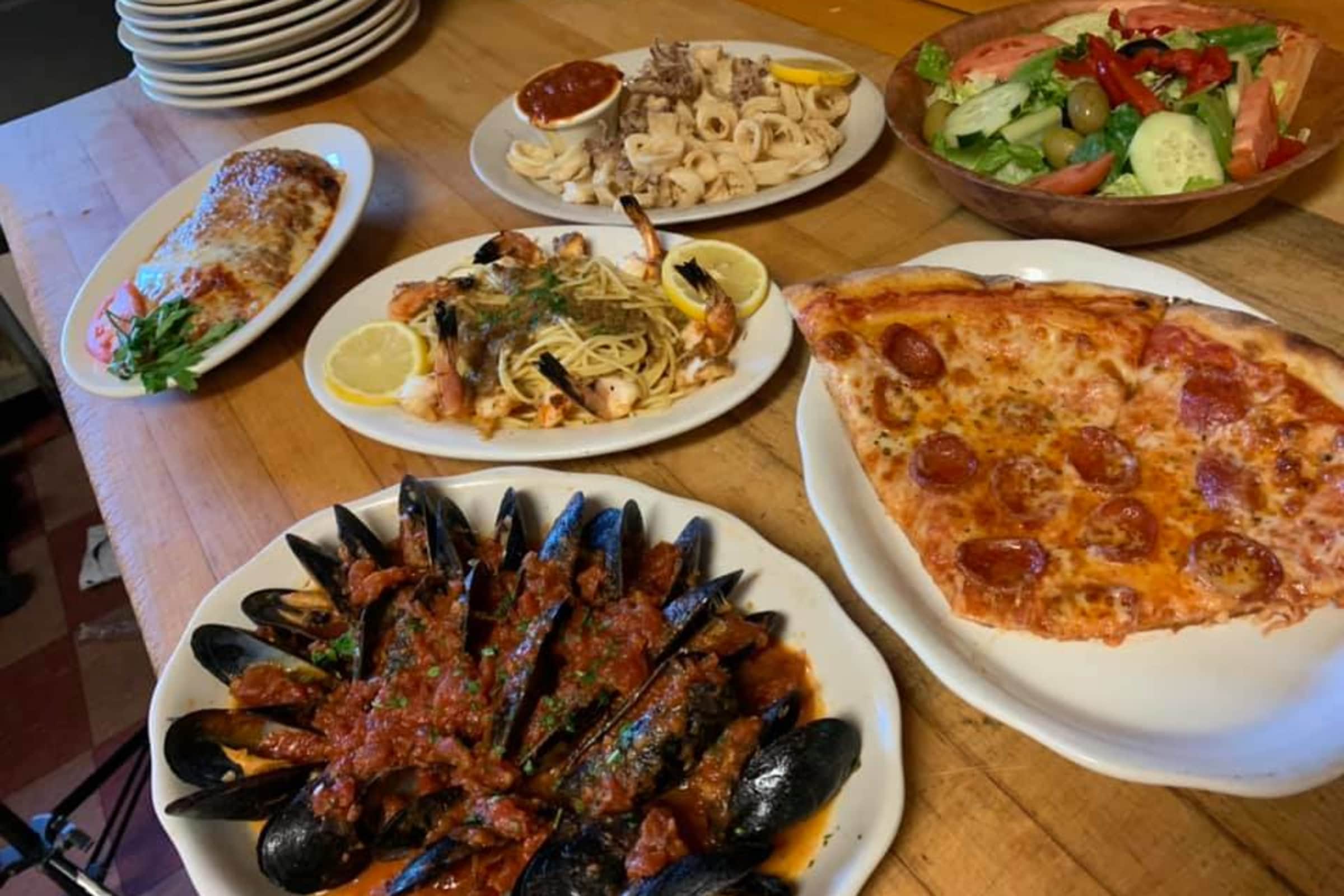 The Clinton Restaurant - Whitestone, NY Restaurant | Menu + Delivery ...