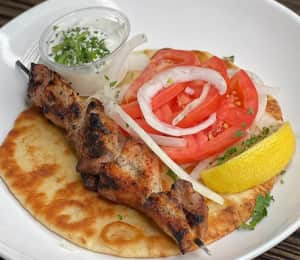 Dengeos - Glenview, IL Restaurant | Menu + Delivery | Seamless