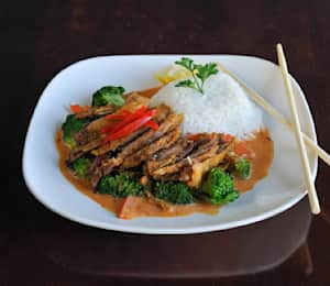 Siam Thai Restaurant Delivery Menu | Order Online | 123 Sycamore St ...