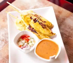 Tung Thong Thai Restaurant - New York, NY Restaurant | Menu + Delivery ...