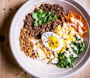 Mian Kitchen at Urbanspace Vanderbilt - New York, NY Restaurant | Menu ...