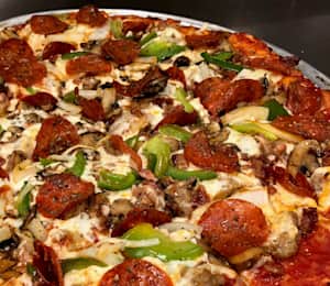 Georgio's Chicago Pizzeria & Pub Delivery Menu | Order Online | 75 E ...