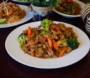 Happy Thai Restaurant Delivery Menu | Order Online | 519 S Walnut St ...