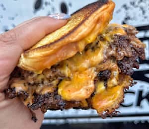 No Good Burger Truck - Massapequa Park, NY Restaurant | Menu + Delivery ...