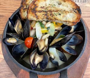 Uncle Peter’s - Queens, NY Restaurant | Menu + Delivery | Seamless