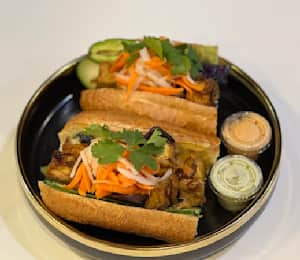 Nammi Vietnamese Street Food Delivery Menu | Order Online | 920 S ...