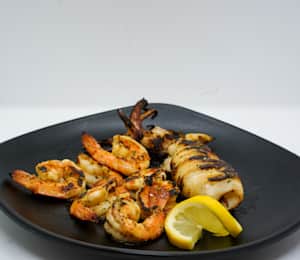 Hamido Seafood - Astoria, NY Restaurant | Menu + Delivery | Seamless