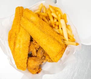 Pops Fish & Chicken Market - Fairview Heights, IL Restaurant | Menu ...