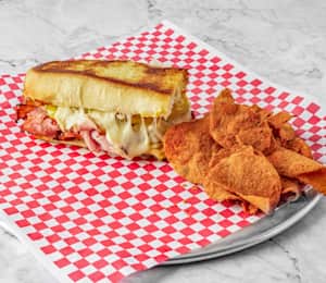 PeezO's Pizza - Owensboro, KY Restaurant | Menu + Delivery | Seamless