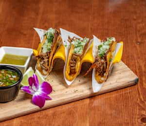 Los Chingones Mexican Grill - Miami, FL Restaurant | Menu + Delivery ...
