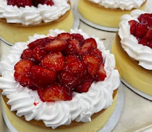 ALFONSO'S PASTRY SHOPPE Delivery Menu | Order Online | 1899 Victory ...