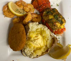 615 District - Murfreesboro, TN Restaurant | Menu + Delivery | Seamless