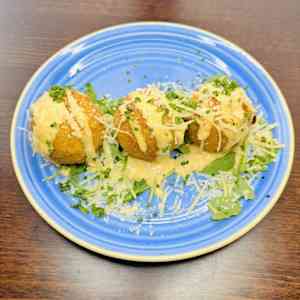 The Blue Ox - Lynn, MA Restaurant | Menu + Delivery | Seamless