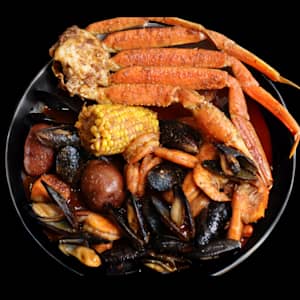 Fiery Crab Seafood Restaurant and Bar - (Common Street) - New Orleans ...