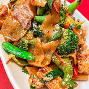 Nooshi - Washington, DC Restaurant | Menu + Delivery | Seamless