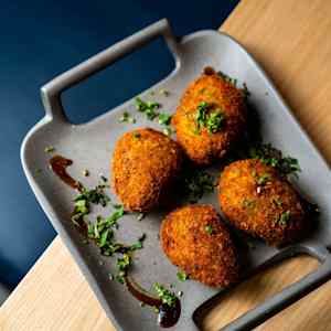 Clove Indian Cuisine - Renton, WA Restaurant | Menu + Delivery | Seamless