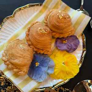 Madame Puffs & Thai Bistro - Chicago, IL Restaurant | Menu + Delivery ...