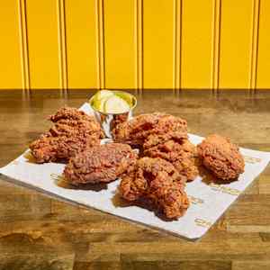 Chuck's Hot Chicken - St. Louis, MO Restaurant | Menu + Delivery | Seamless