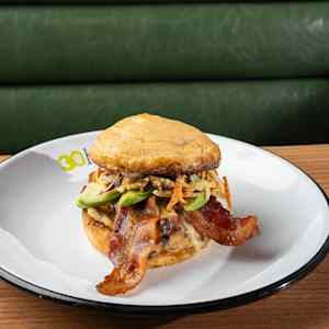 30hop - Cedar Rapids, IA Restaurant | Menu + Delivery | Seamless