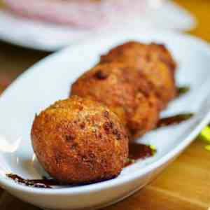 fried breadfruit balls