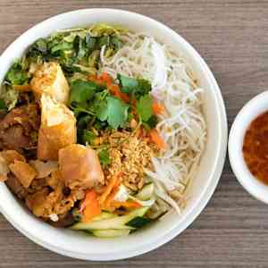 Yuma Pho - Yuma, AZ Restaurant | Menu + Delivery | Seamless