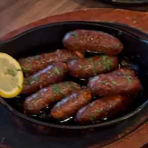 Kanoon Smoked Meat & Café - Waterbury, CT Restaurant | Menu + Delivery ...