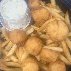 Waves Seafood - Braintree, MA Restaurant | Menu + Delivery | Seamless