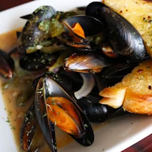 Iron Mule - Easton, PA Restaurant | Menu + Delivery | Seamless