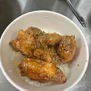 Boongs Chicken - New York, NY Restaurant | Menu + Delivery | Seamless