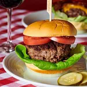 P.J. Clarke's On The Hudson - New York, NY Restaurant | Menu + Delivery ...