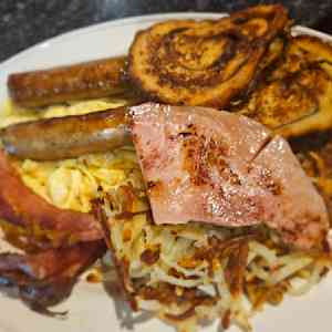 Legacy Family Restaurant - Stevens Point, WI Restaurant | Menu ...