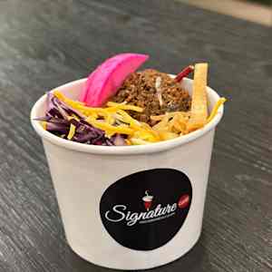 Signature Cafe - Bloomington, IL Restaurant | Menu + Delivery | Seamless