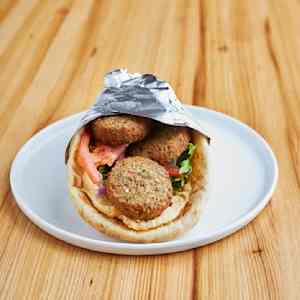 Cedar Cafe - Norwell, MA Restaurant | Menu + Delivery | Seamless