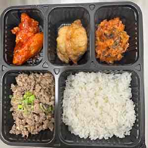 Boongs Chicken - New York, NY Restaurant | Menu + Delivery | Seamless