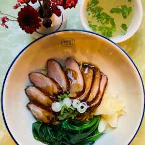 Soothr Thai Noodle Bar - New York, NY Restaurant | Menu + Delivery ...