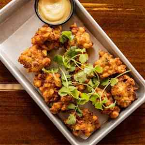 Loro Asian Smokehouse & Bar - Houston, TX Restaurant | Menu + Delivery ...
