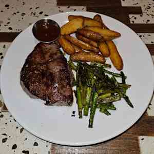 Red's Table - Reston, VA Restaurant | Menu + Delivery | Seamless