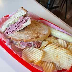 Wanigan Eatery & Pub - Bay City, MI Restaurant | Menu + Delivery | Seamless