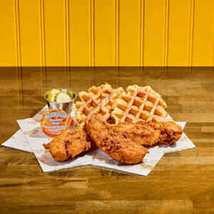 Chuck's Hot Chicken - St. Louis, MO Restaurant | Menu + Delivery | Seamless